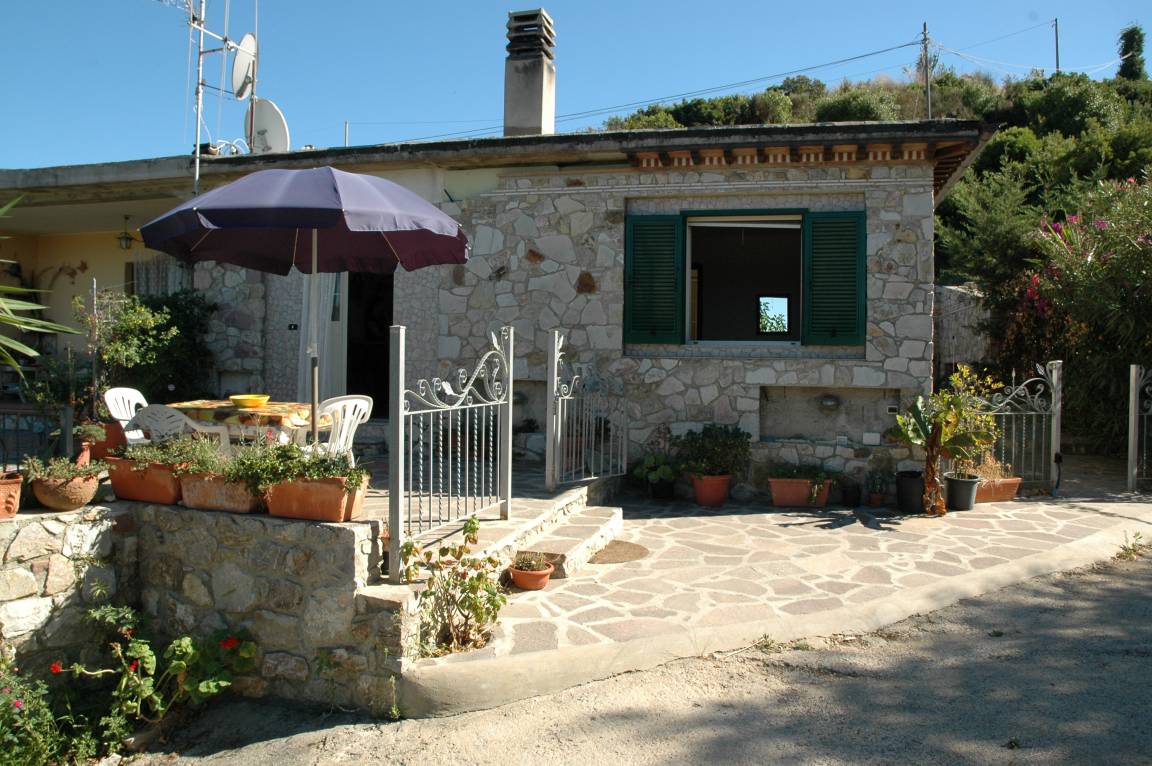 Apartment ∙ 2 Bedrooms ∙ 5 Guests - Capoliveri