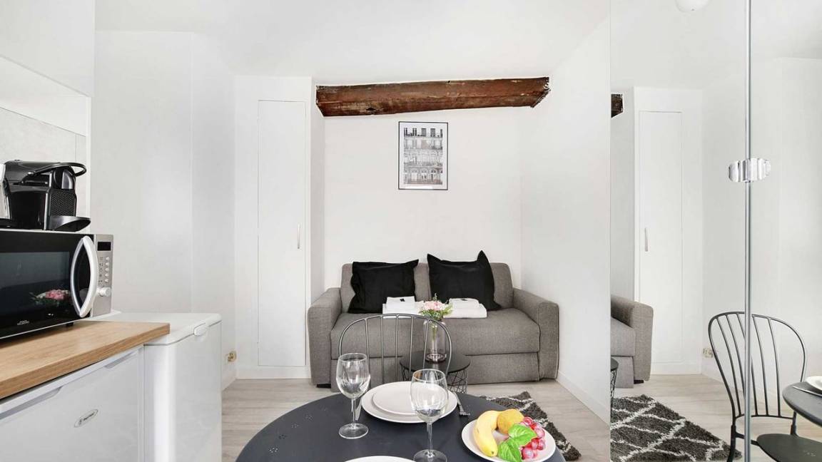 17 M² Ferienwohnung ∙ 2 Gäste - Paris
