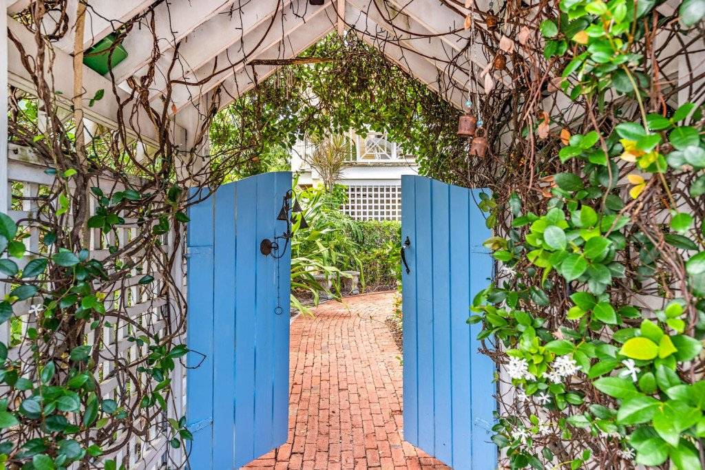 House ∙ 3 Bedrooms ∙ 6 Guests - Naples, FL