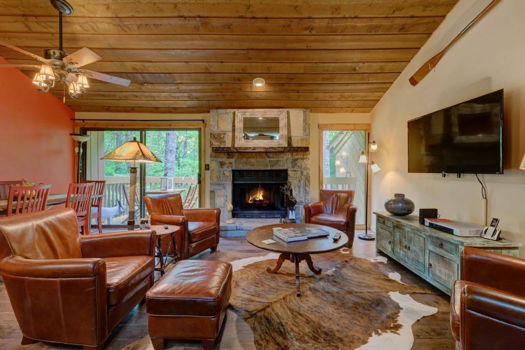 House ∙ 2 Bedrooms ∙ 4 Guests - Cashiers, NC