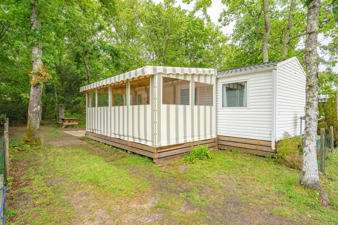 30 M² Caravan ∙ 2 Bedrooms ∙ 6 Guests - Marennes