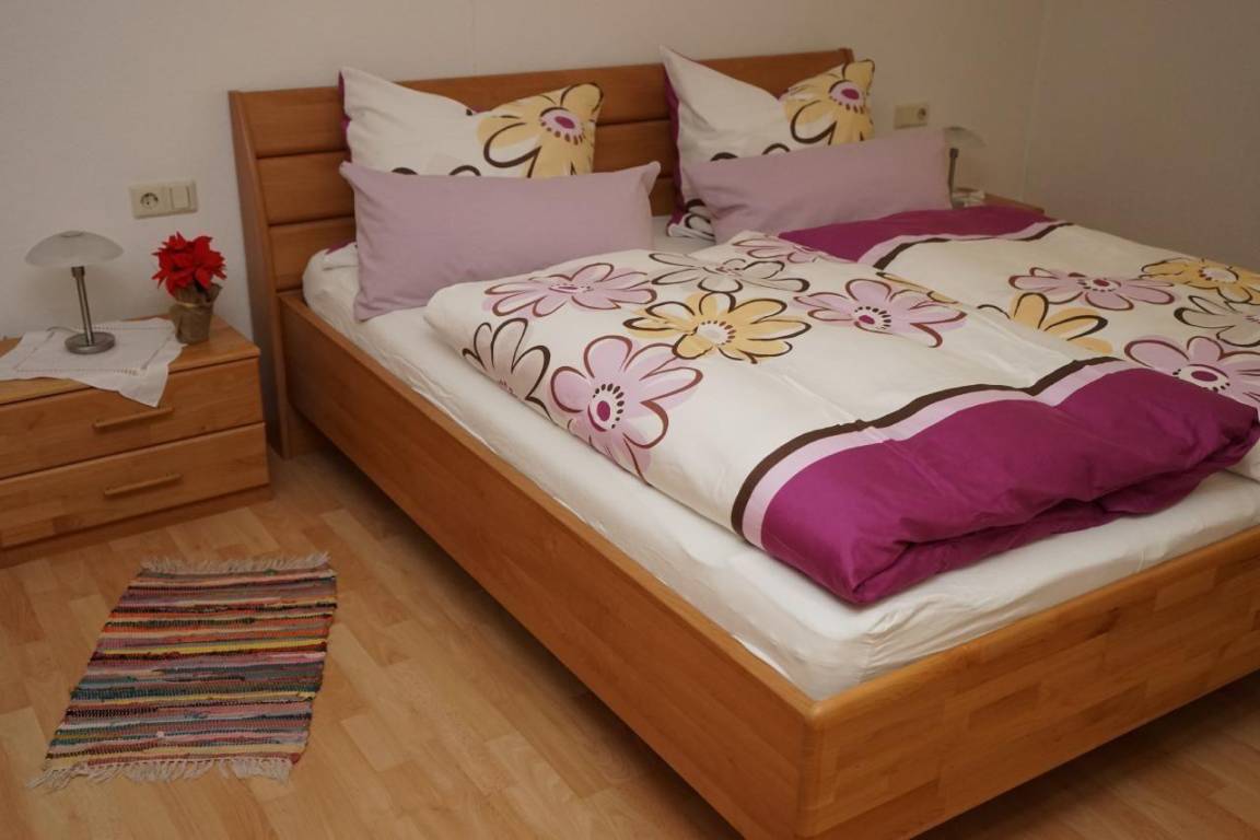 74 M² Apartamento ∙ 2 Habitaciones ∙ 4 Huéspedes - Alpirsbach