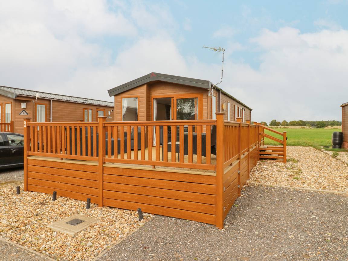 Cottage ∙ 2 Bedrooms ∙ 4 Guests - Stowmarket