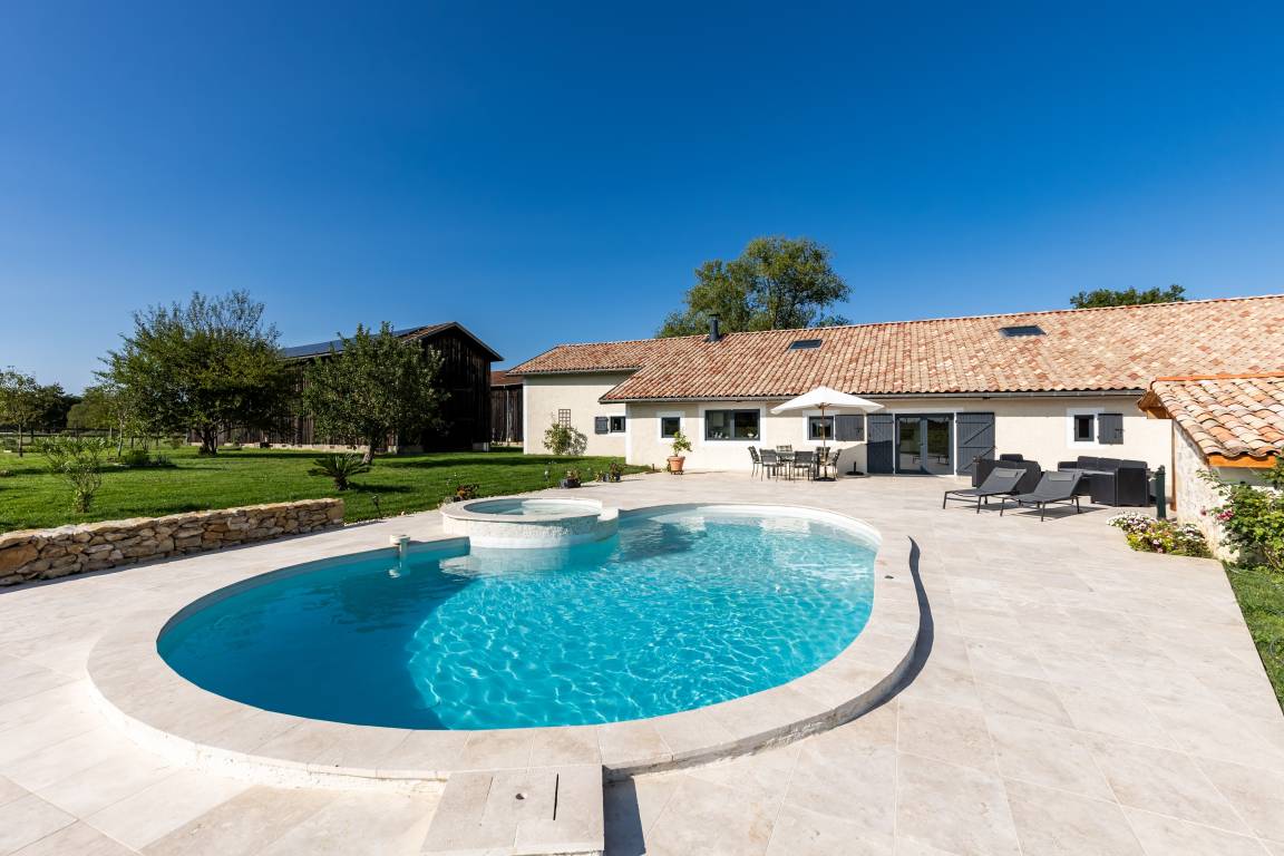 150 M² Maison De Vacances ∙ 4 Chambres ∙ 9 Personnes - Bazas