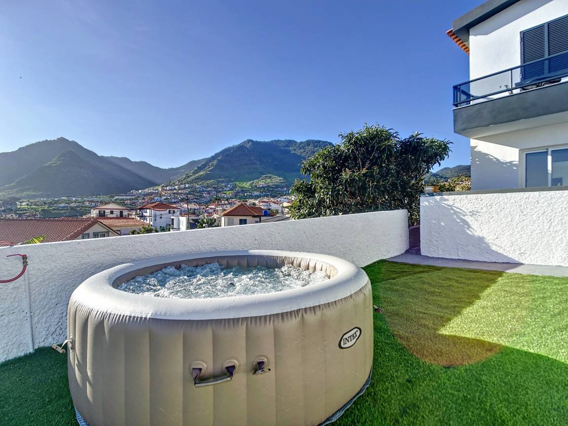 75 M² Appartement ∙ 2 Chambres ∙ 4 Personnes - Madère