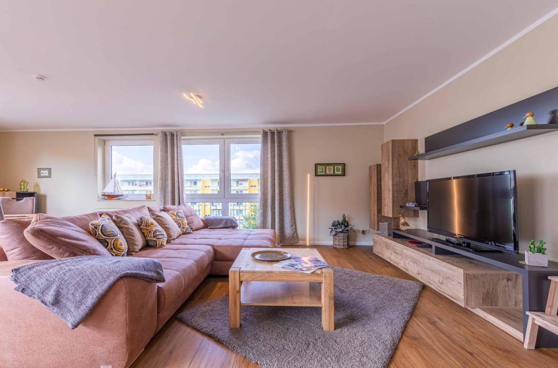 57 M² Ferienwohnung ∙ 1 Schlafzimmer ∙ 2 Gäste - Waren (Müritz)