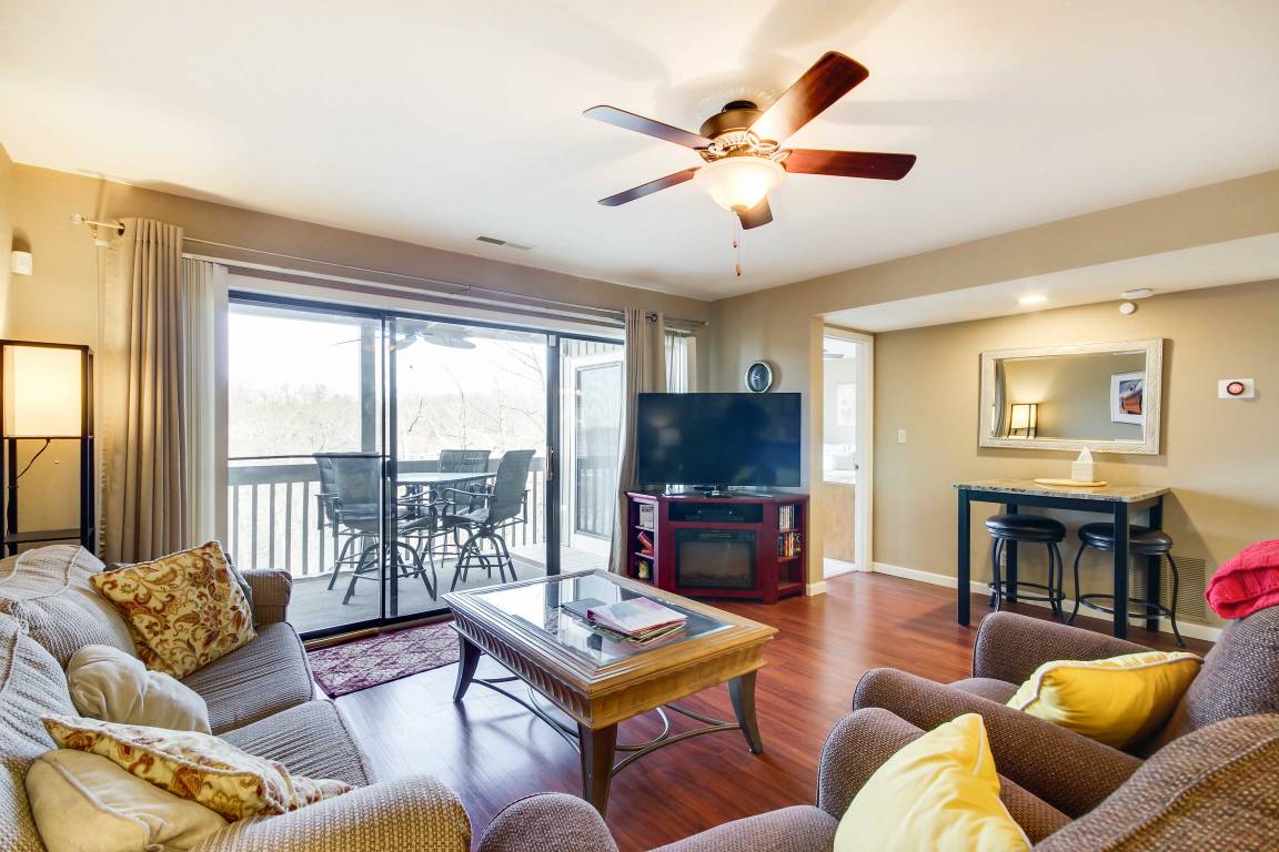 88 M² Apartment ∙ 2 Bedrooms ∙ 6 Guests - Osage Beach, MO