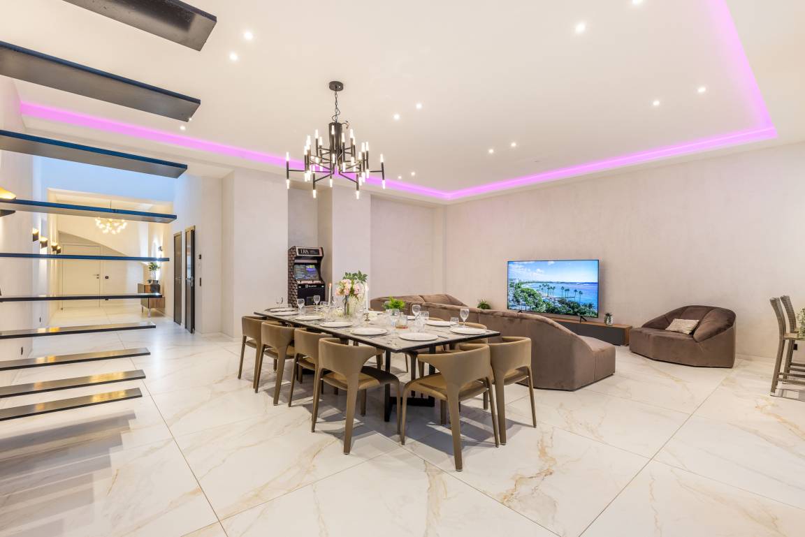 220 M² Apartment ∙ 6 Bedrooms ∙ 12 Guests - Grasse