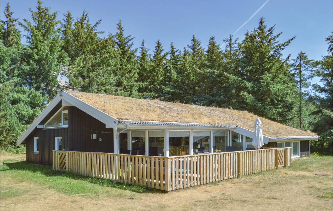 184 M² Ferienhaus ∙ 4 Schlafzimmer ∙ 14 Gäste - Saltum