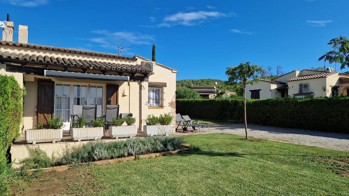 65 M² House ∙ 2 Bedrooms ∙ 4 Guests - Pals
