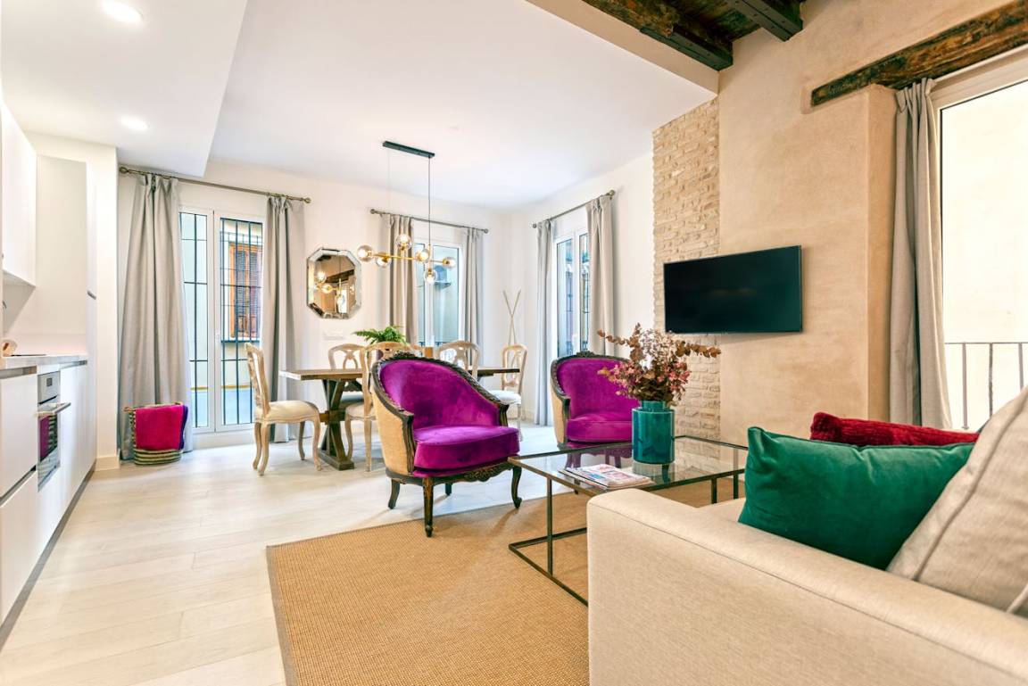 100 M² Apartamento ∙ 3 Quartos ∙ 7 Hóspedes - Sevilha