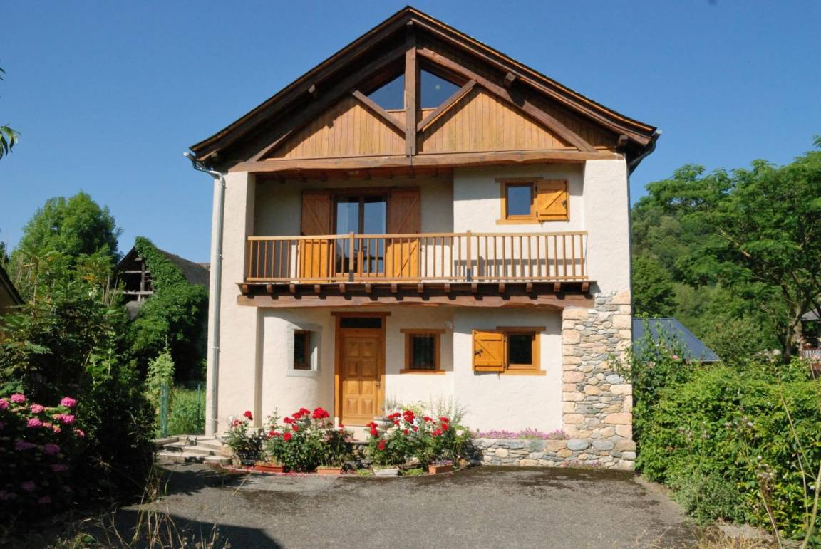 180 M² Gîte ∙ 3 Chambres ∙ 6 Personnes - Ariège
