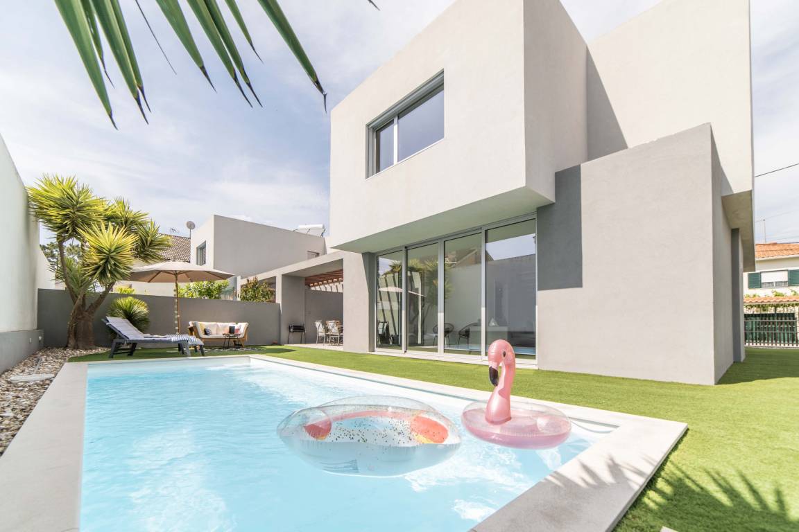 150 M² Villa ∙ 3 Bedrooms ∙ 6 Guests - Costa da Caparica