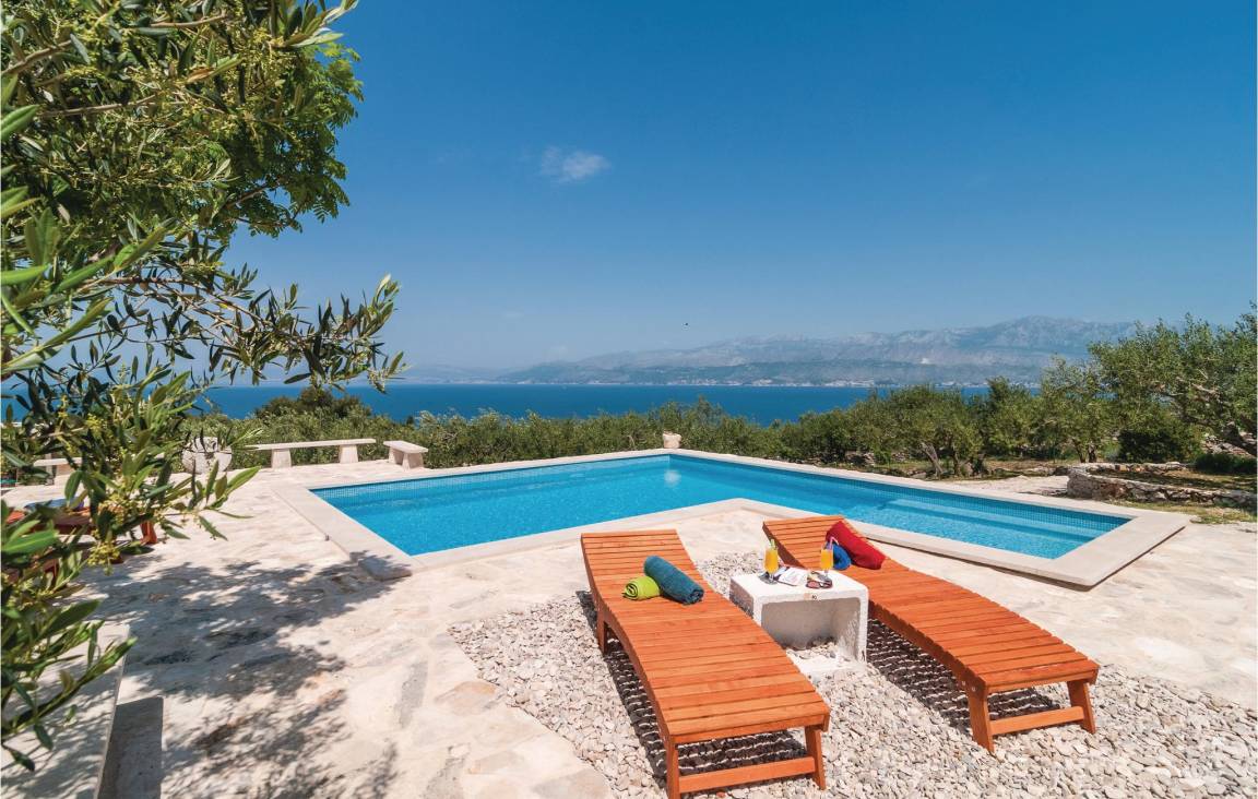 88 M² Ferienhaus ∙ 2 Schlafzimmer ∙ 6 Gäste - Omiš