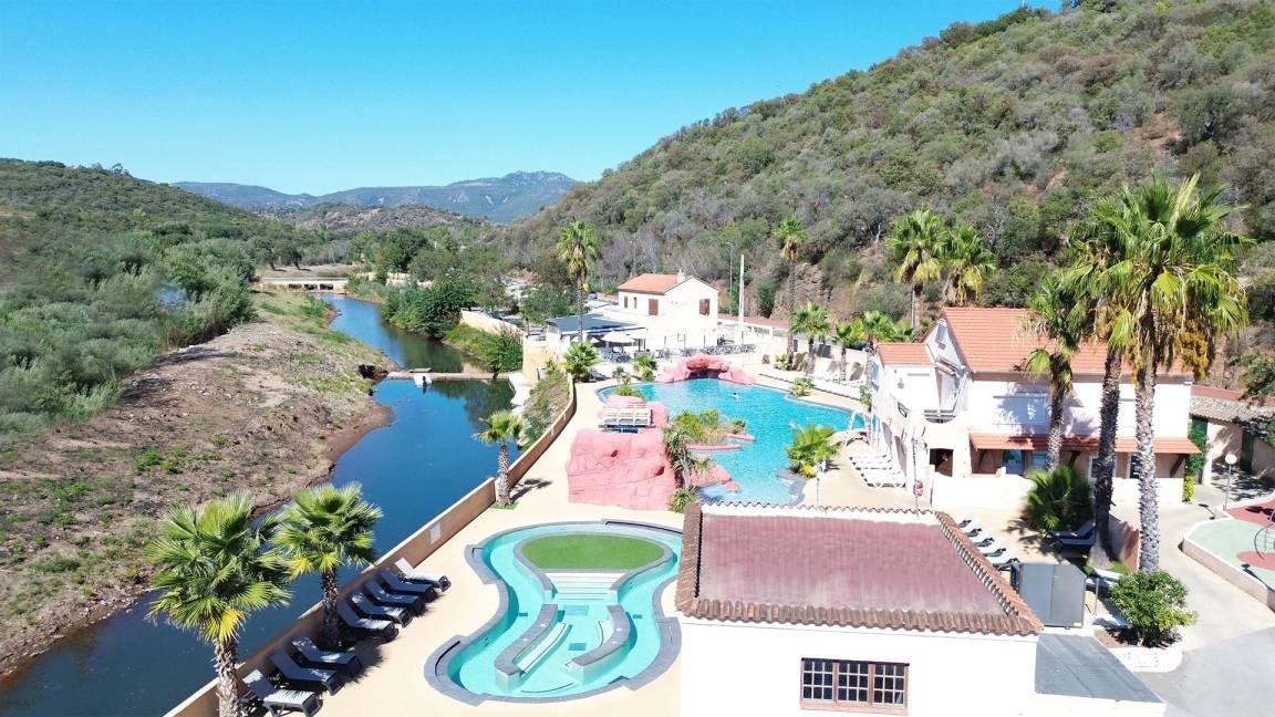 24 M² Camping ∙ 4 Personnes - Saint-Raphaël