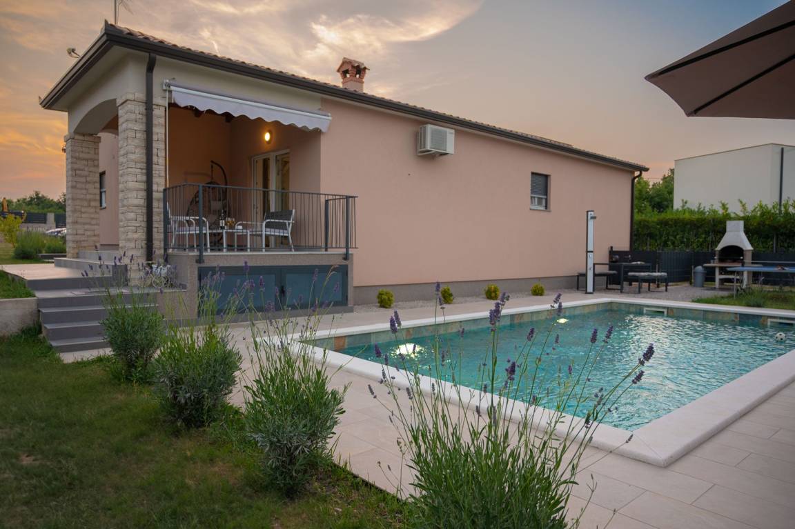 130 M² House ∙ 3 Bedrooms ∙ 8 Guests - Istria