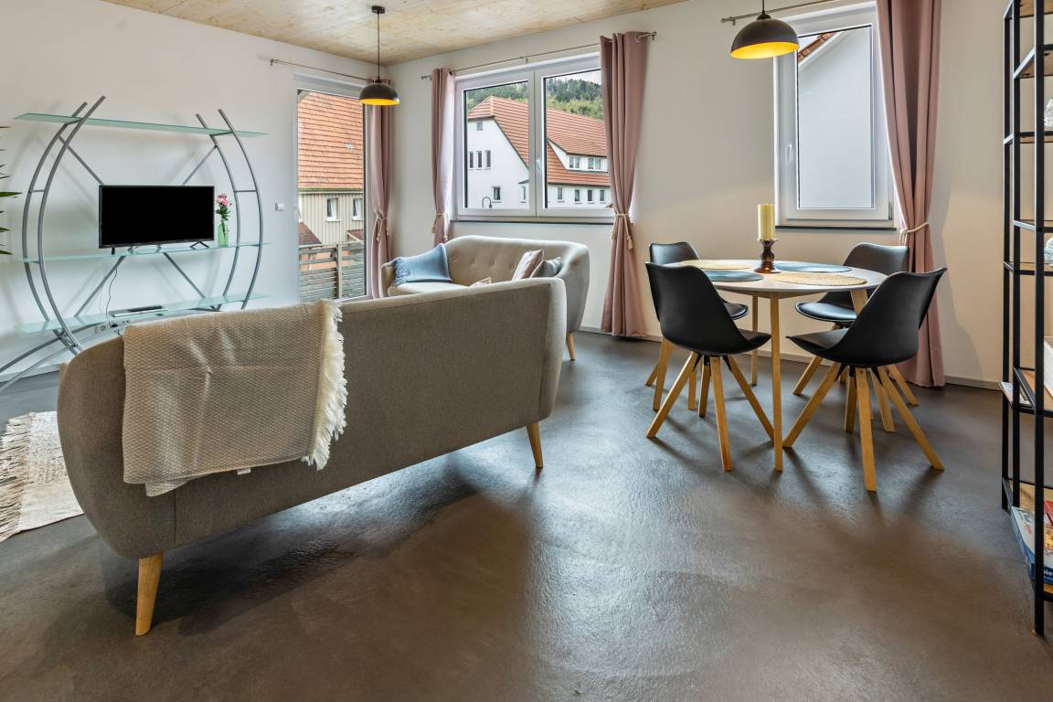 70 M² Ferienwohnung ∙ 2 Schlafzimmer ∙ 4 Gäste - Beuron