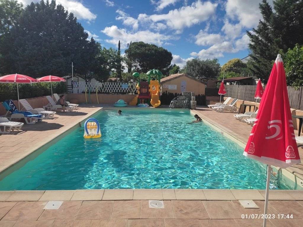 28 M² Chalet ∙ 1 Slaapkamer ∙ 2 Gasten - Anduze