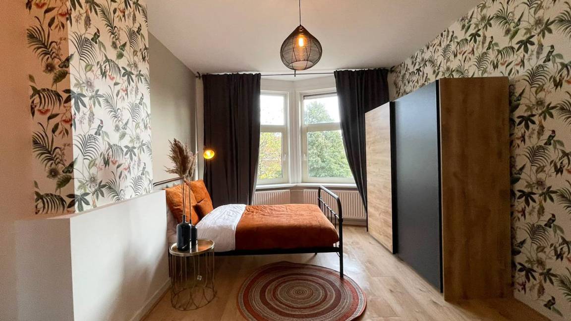 30 M² Ferienwohnung ∙ 1 Gast - Leiden