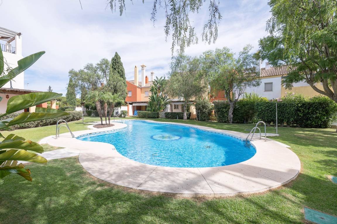 140 M² Chalet ∙ 3 Habitaciones ∙ 5 Huéspedes - Cádiz