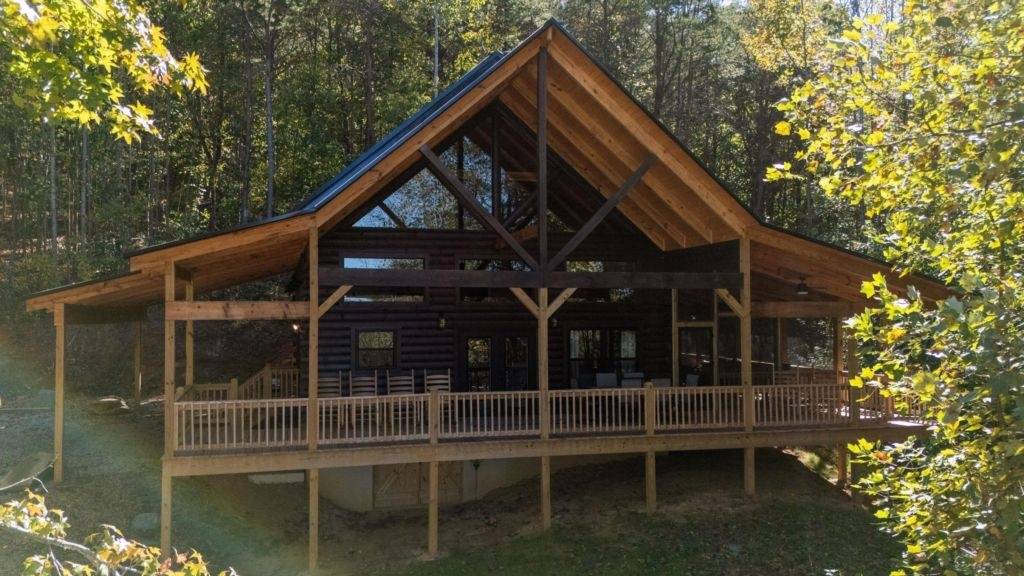 House ∙ 2 Bedrooms ∙ 12 Guests - Tellico Plains, TN