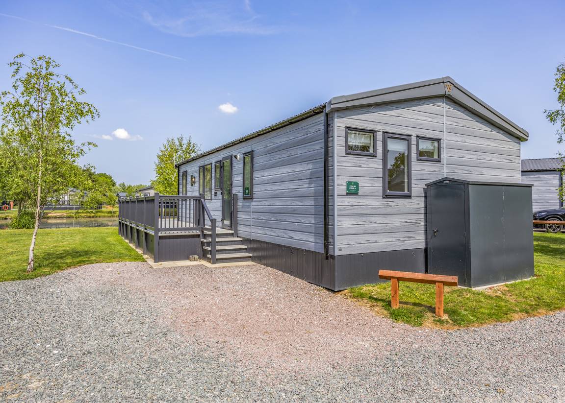 Chalet ∙ 2 Bedrooms ∙ 4 Guests - Woodhall Spa
