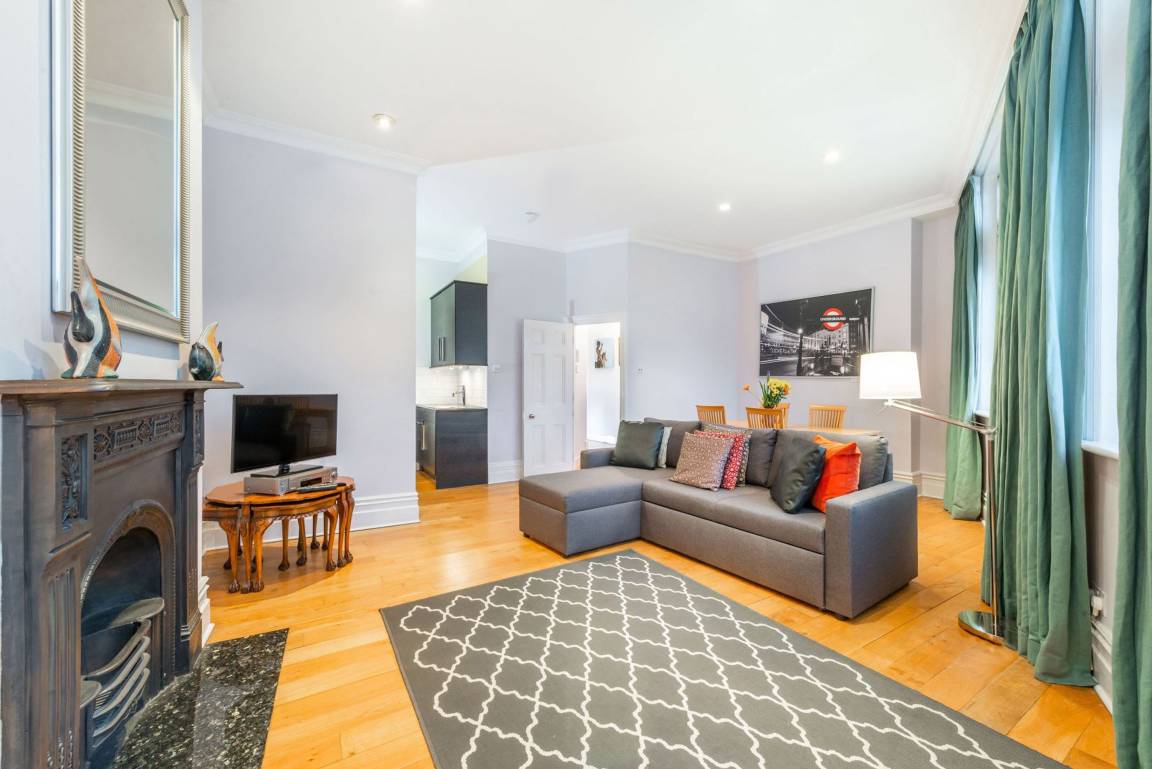 Apartment ∙ 1 Bedroom ∙ 4 Guests - Bloomsbury