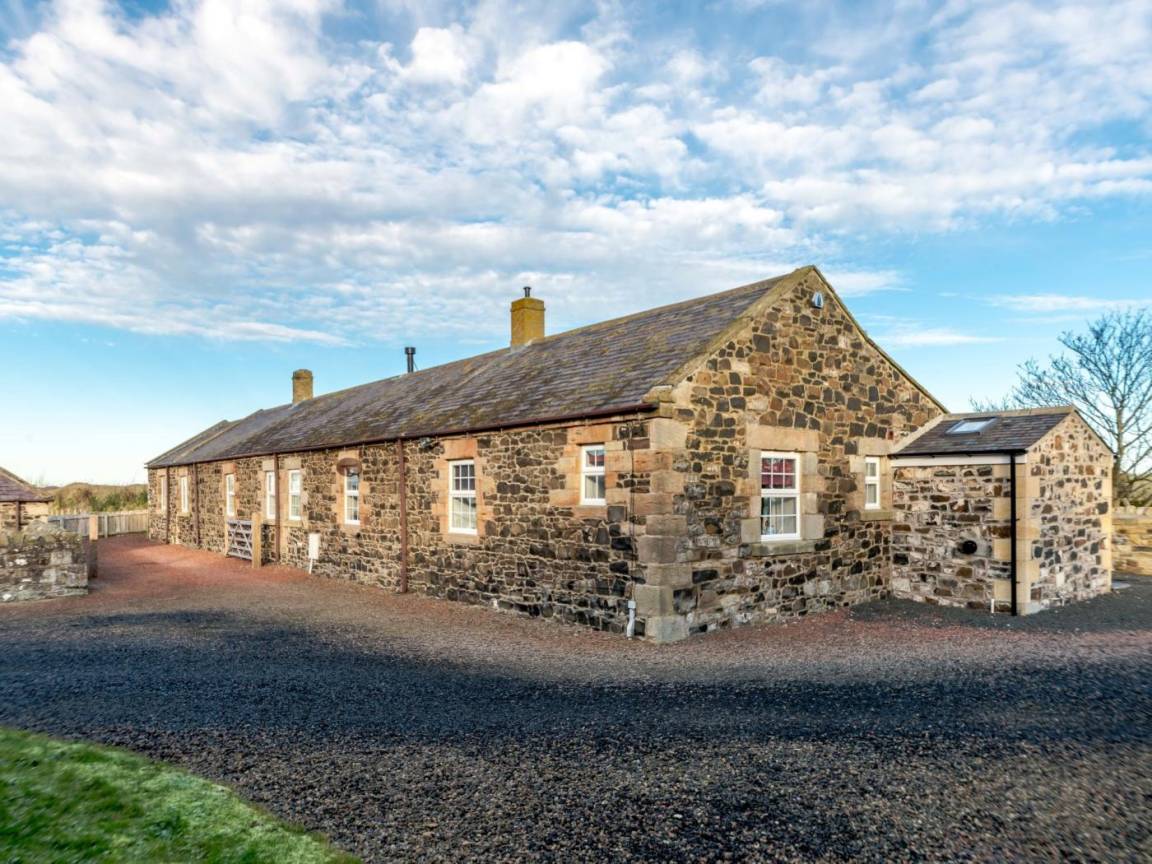 Cottage ∙ 2 Bedrooms ∙ 4 Guests - Craster