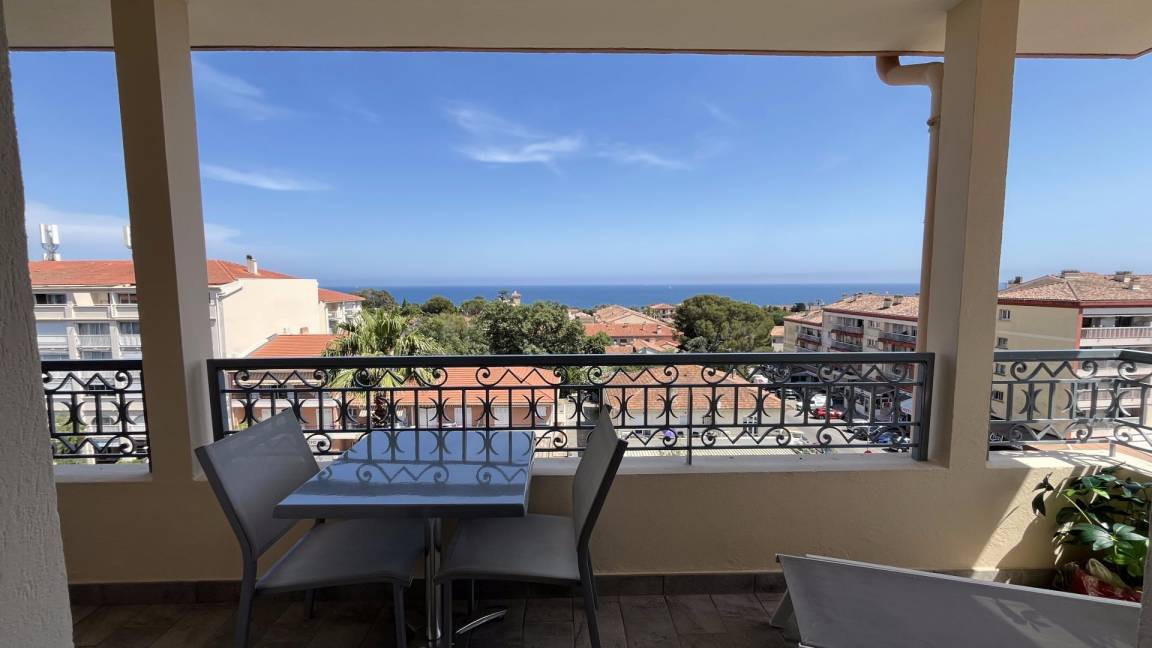 90 M² Gîte ∙ 2 Chambres ∙ 4 Personnes - Saint-Raphaël