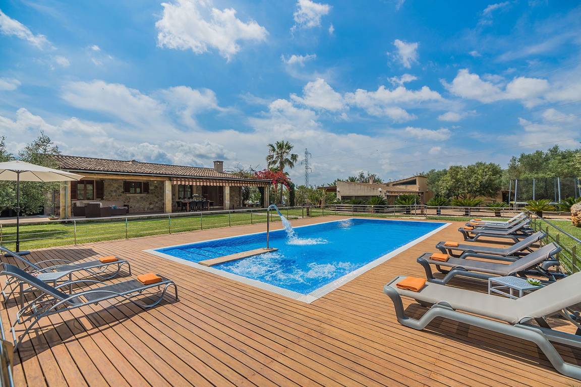 200 M² Finca ∙ 4 Schlafzimmer ∙ 8 Gäste - Ariany