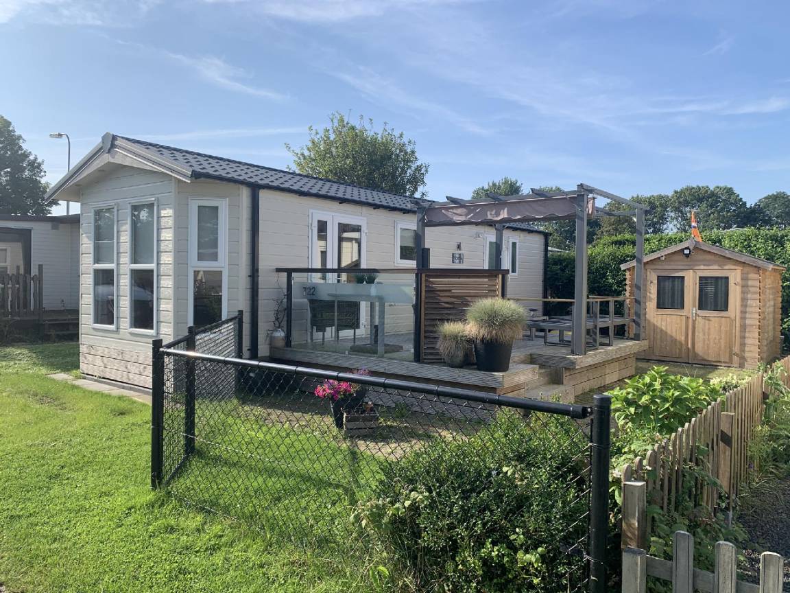 35 M² Ferienhaus ∙ 2 Schlafzimmer ∙ 4 Gäste - Kamperland