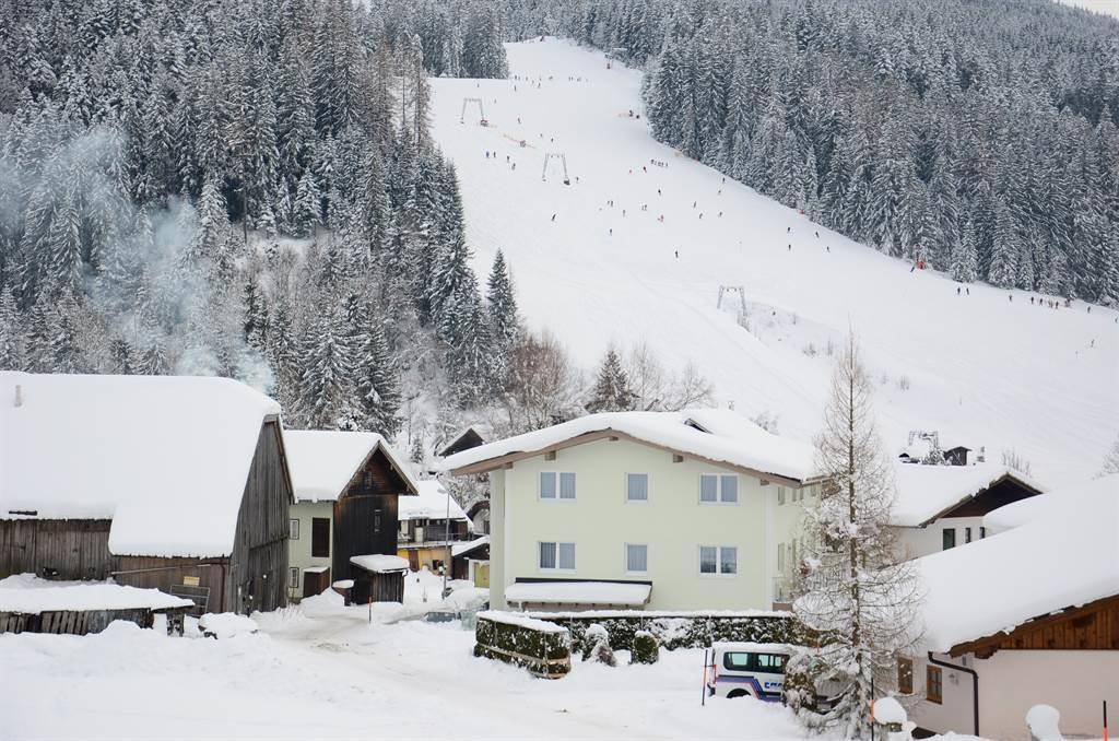 135 M² Apartment ∙ 4 Bedrooms ∙ 8 Guests - Hallstatt