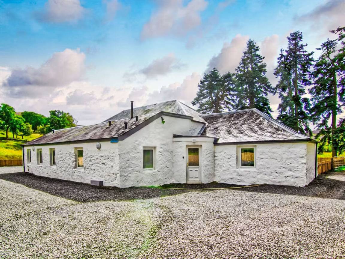 85 M² House ∙ 2 Bedrooms ∙ 4 Guests - Aberdeenshire