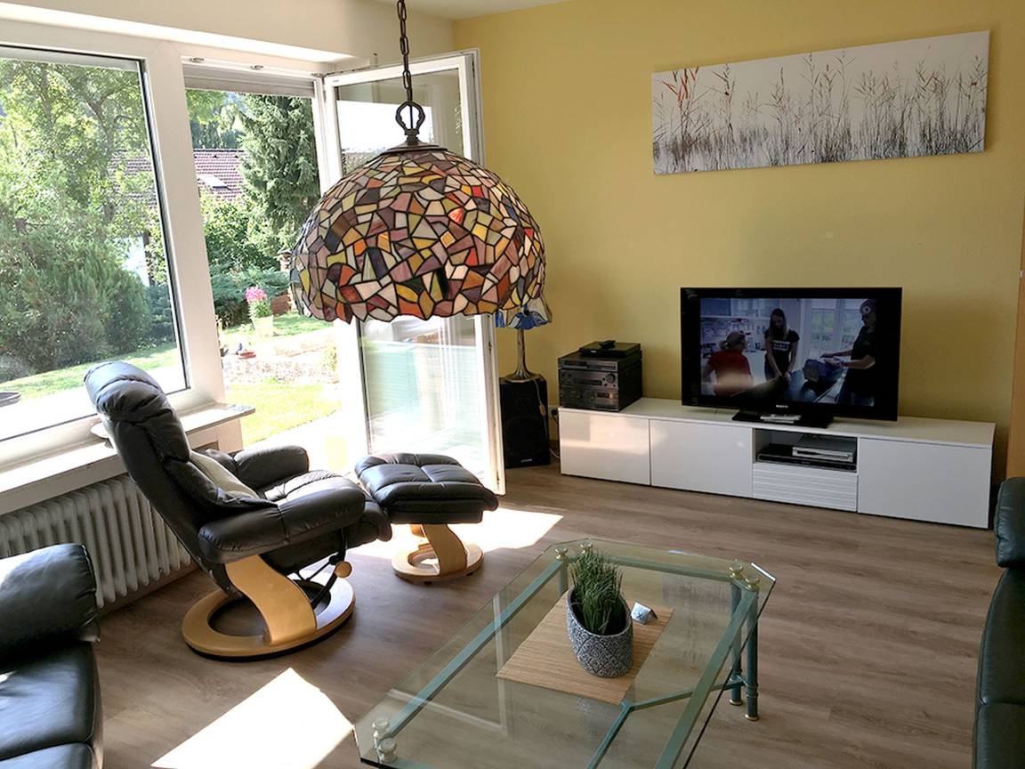 82 M² Ferienwohnung ∙ 1 Schlafzimmer ∙ 2 Gäste - Albstadt