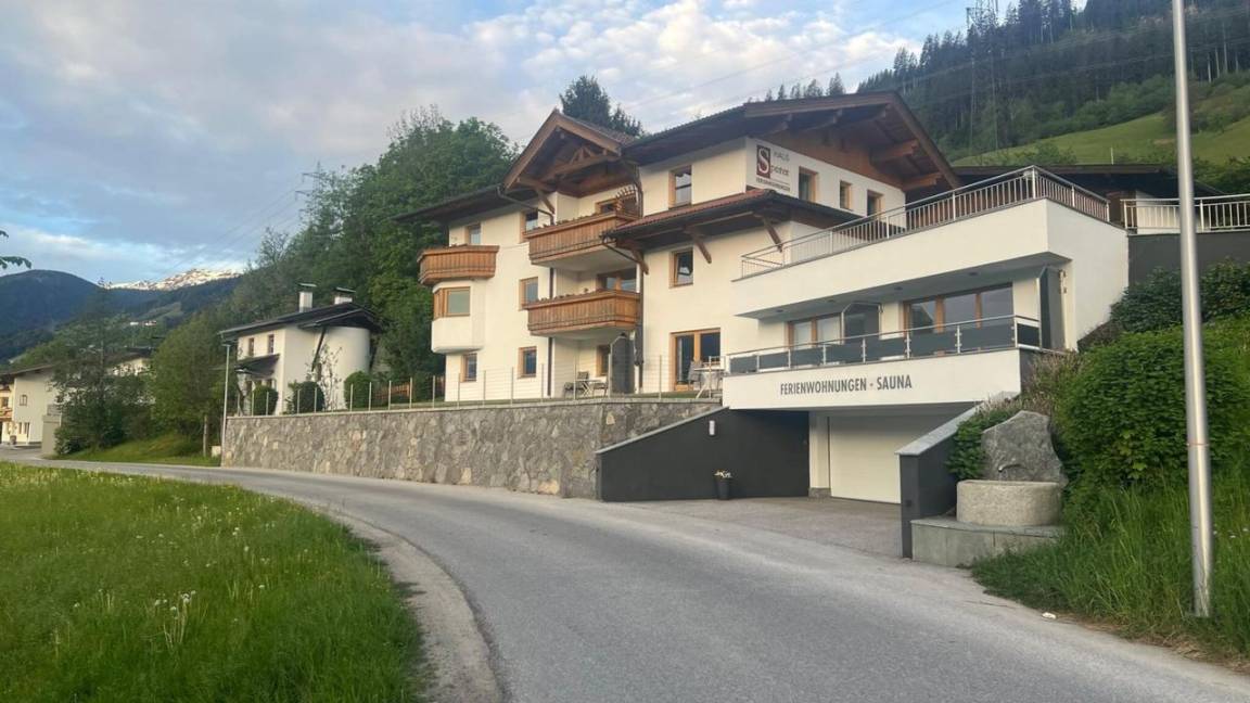 70 M² Ferienwohnung ∙ 2 Schlafzimmer ∙ 5 Gäste - Hochfügen