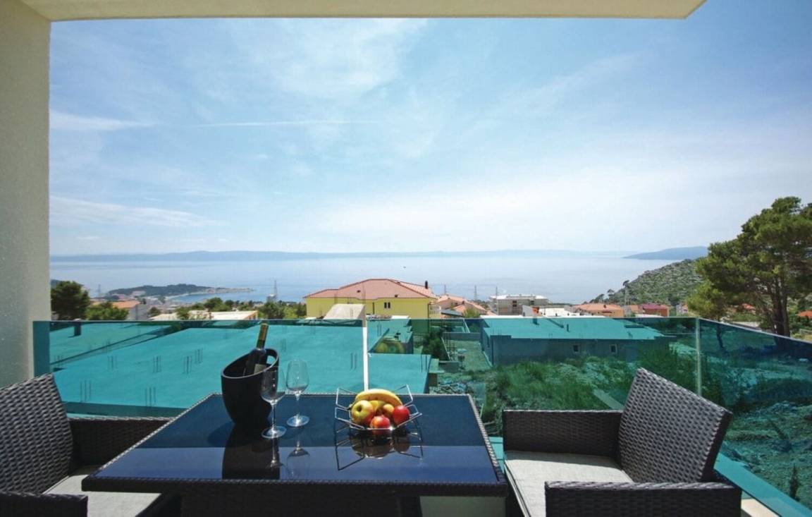 48 M² Ferienwohnung ∙ 1 Schlafzimmer ∙ 2 Gäste - Makarska