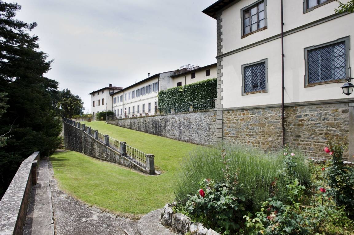 90 M² Complejo Turístico ∙ 2 Habitaciones ∙ 5 Huéspedes - Toscana