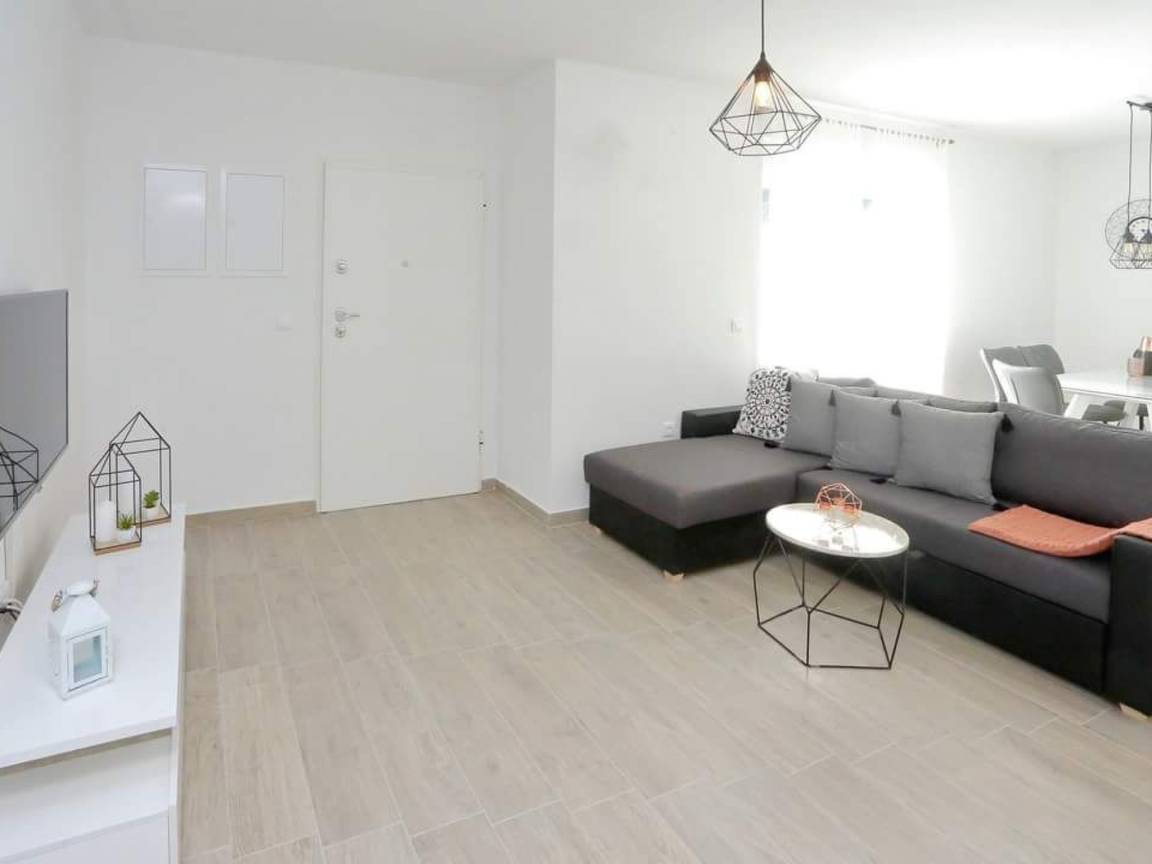 80 M² Apartment ∙ 2 Bedrooms ∙ 3 Guests - Bibinje