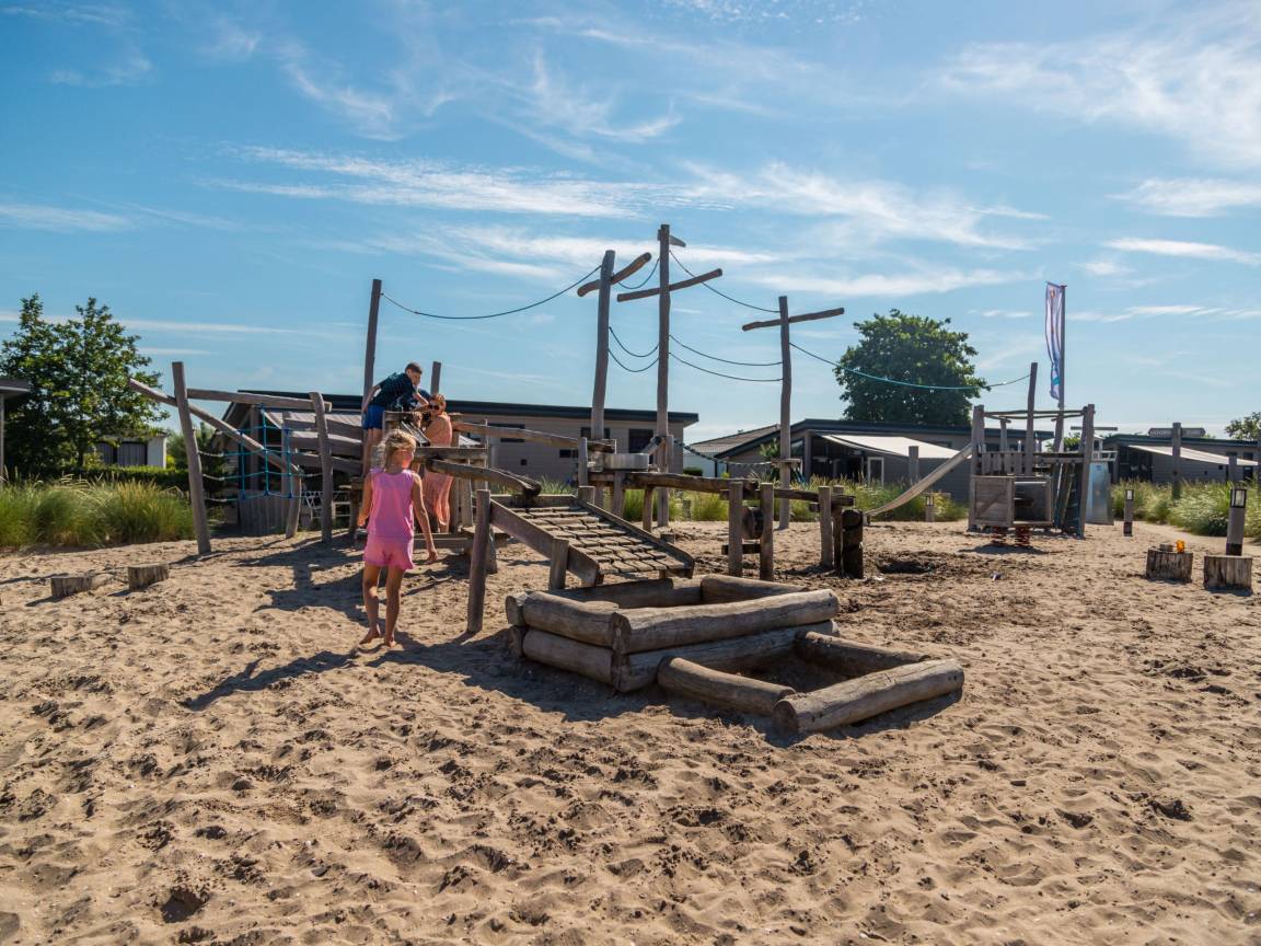 36 M² House ∙ 1 Bedroom ∙ 6 Guests - Lisse