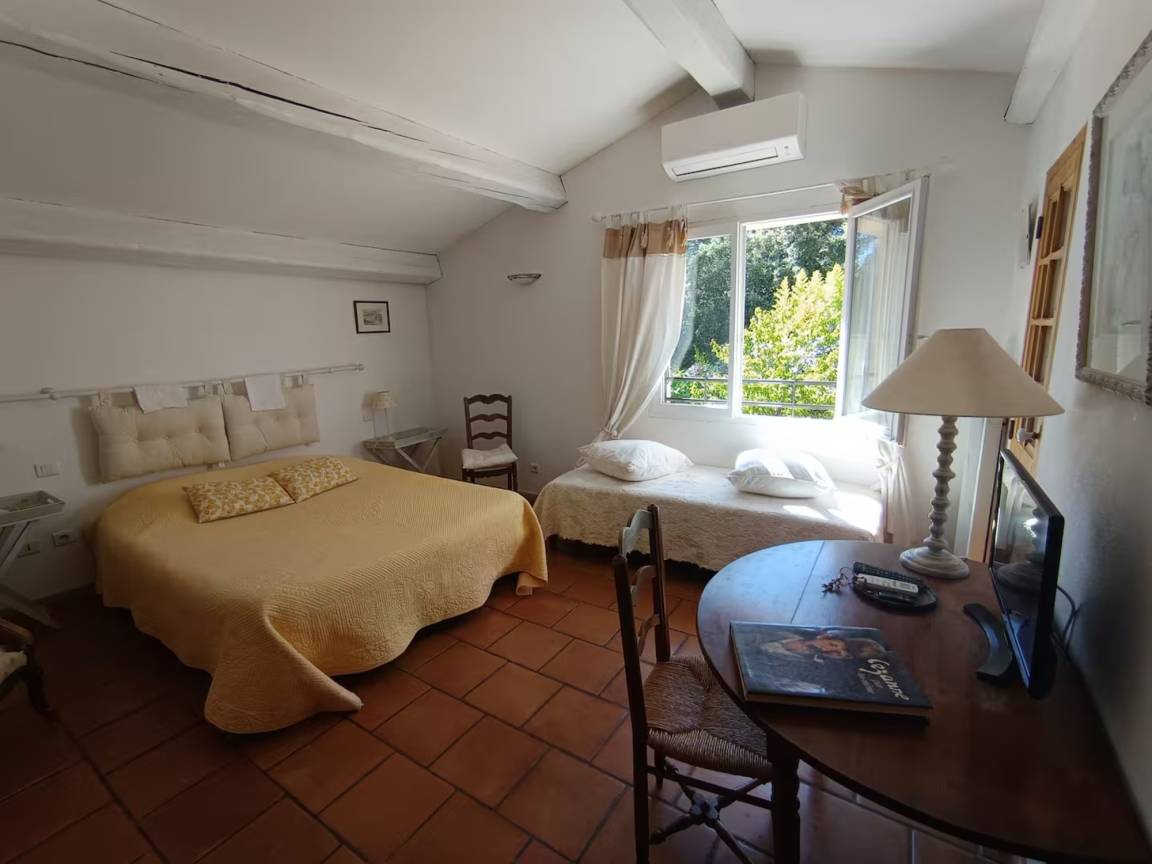 28 M² Pousada (B&b) ∙ 1 Quarto ∙ 2 Hóspedes - Venelles