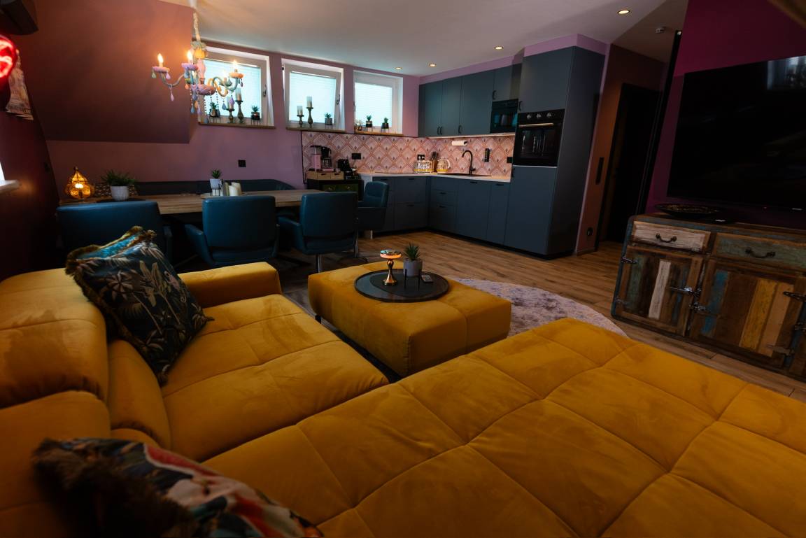 95 M² Apartment ∙ 4 Bedrooms ∙ 8 Guests - Oberhausen