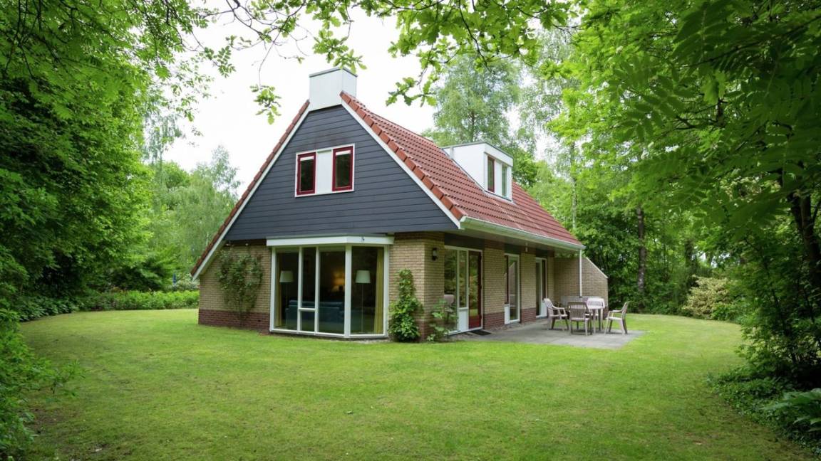 100 M² Huis ∙ 5 Slaapkamers ∙ 10 Gasten - Ommen