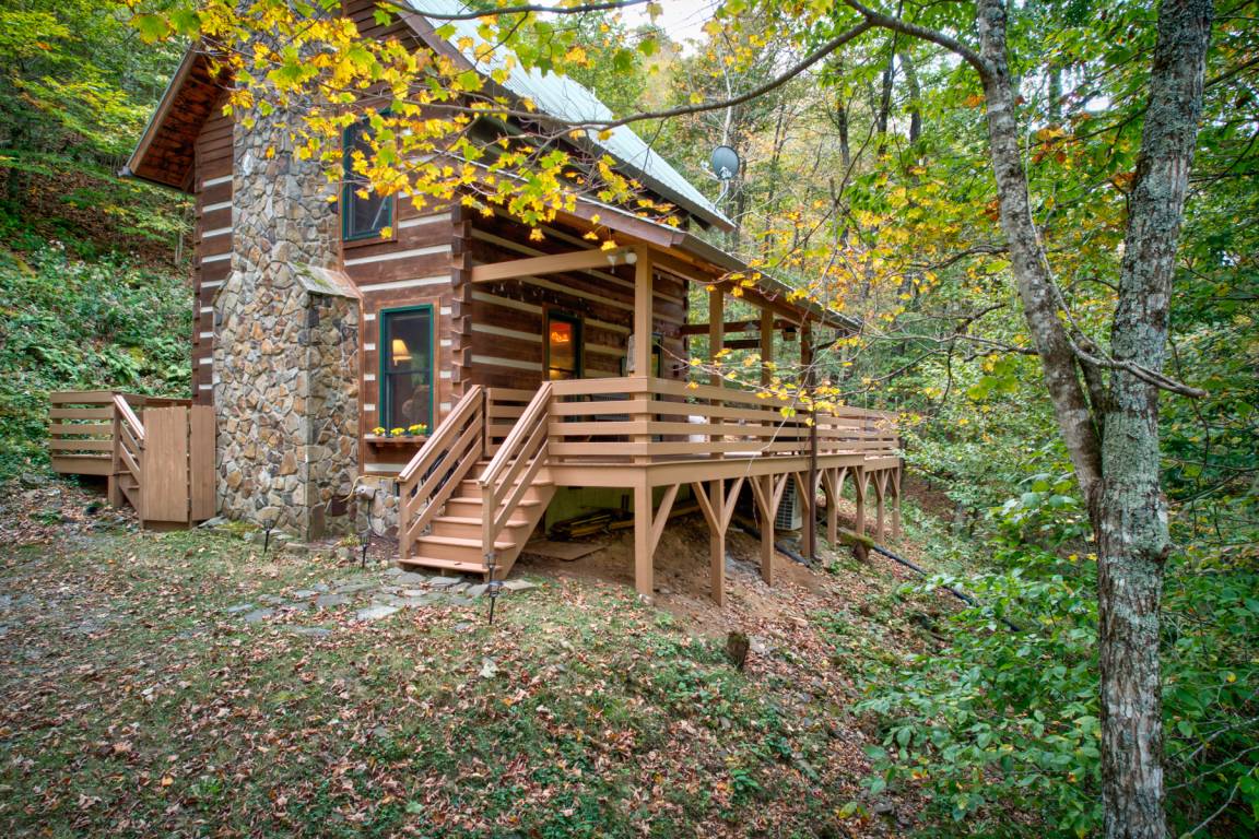 74 M² Cabin ∙ 1 Bedroom ∙ 5 Guests - Boone, NC