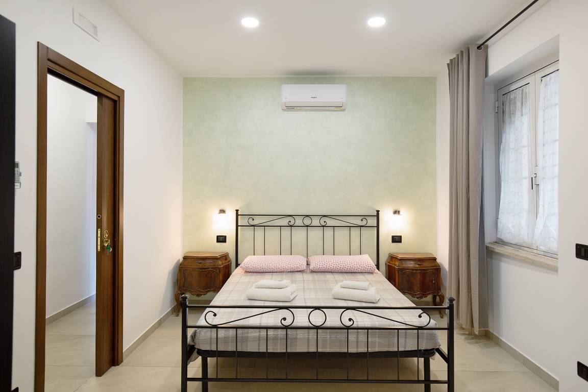 14 M² Appartement ∙ 1 Chambre ∙ 2 Personnes - Latina
