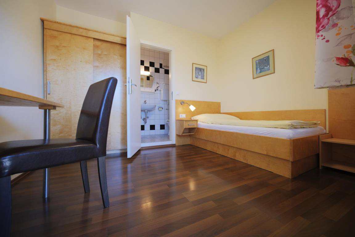 13 M² Hotel ∙ 1 Bedroom ∙ 1 Guest - Lake Neusiedl