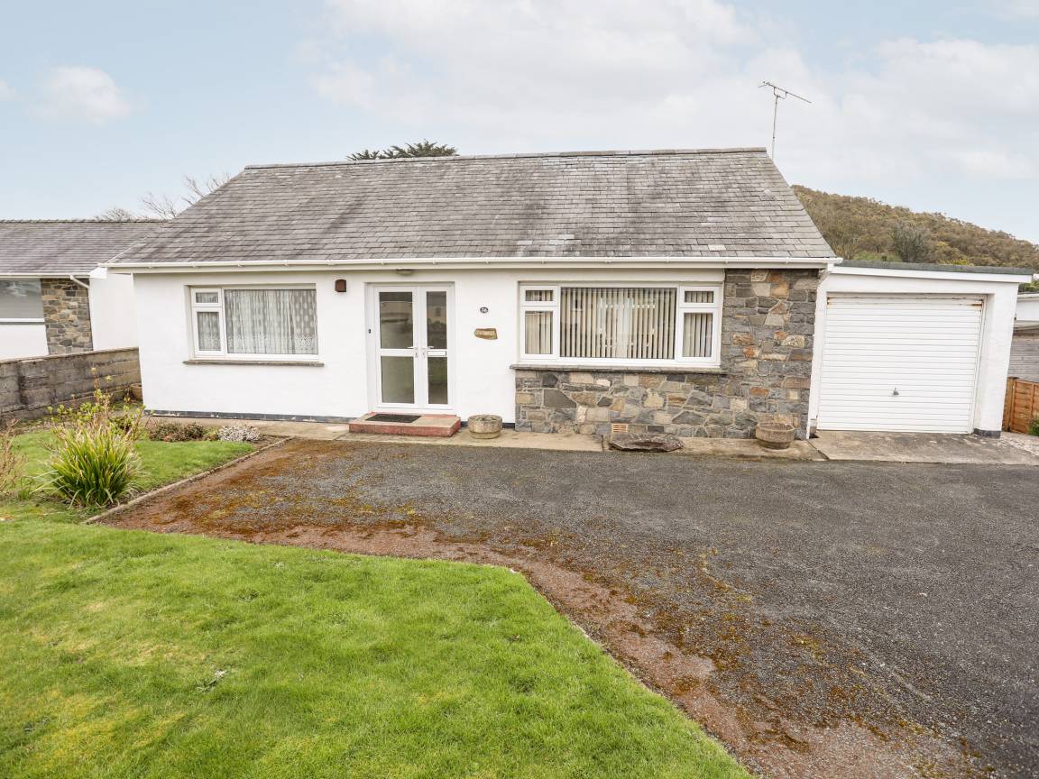 Cottage ∙ 2 Bedrooms ∙ 4 Guests - Criccieth
