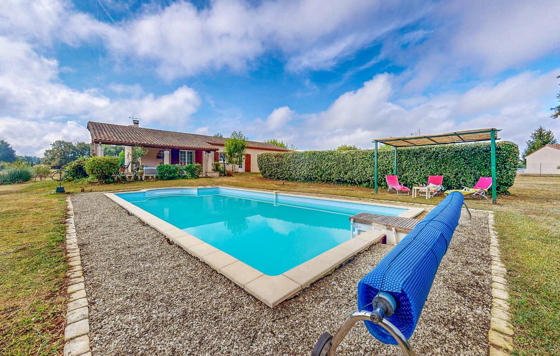 134 M² Ferienhaus ∙ 3 Schlafzimmer ∙ 4 Gäste - Charente