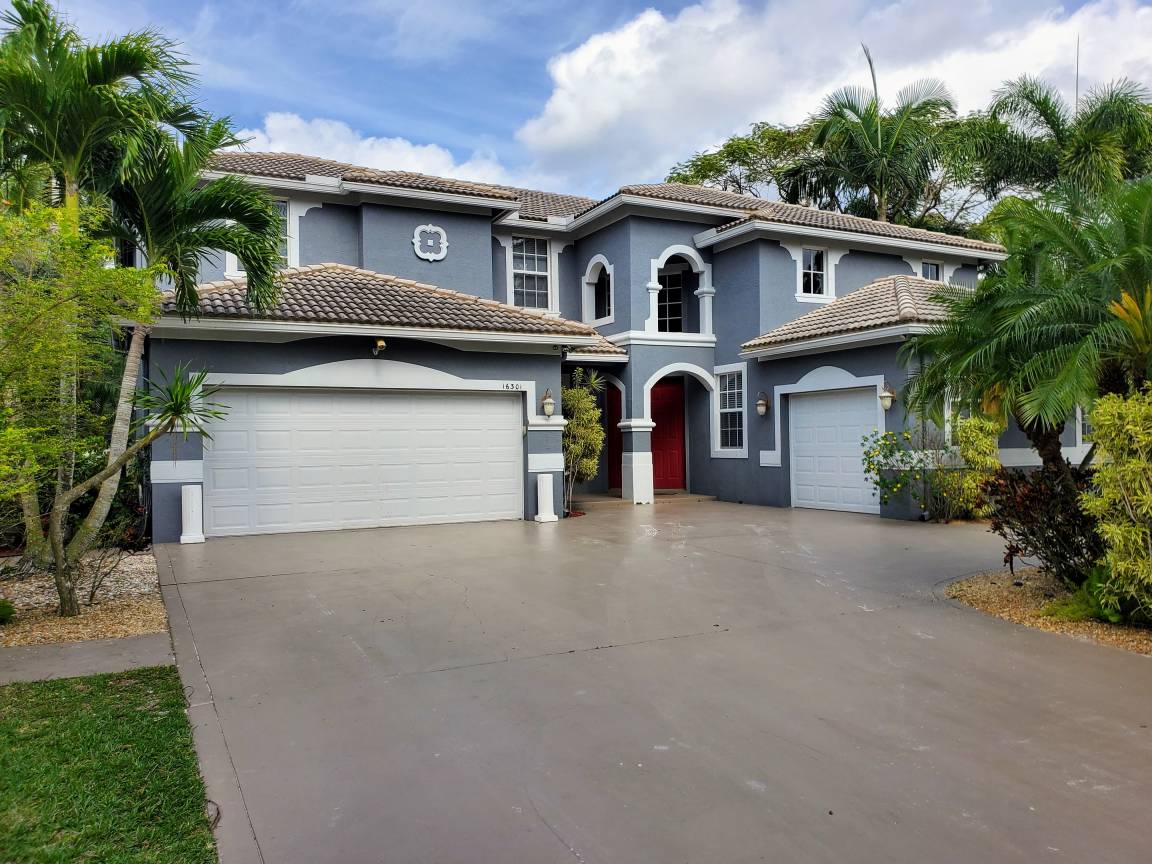 223 M² Villa ∙ 5 Bedrooms ∙ 15 Guests - Jupiter, FL