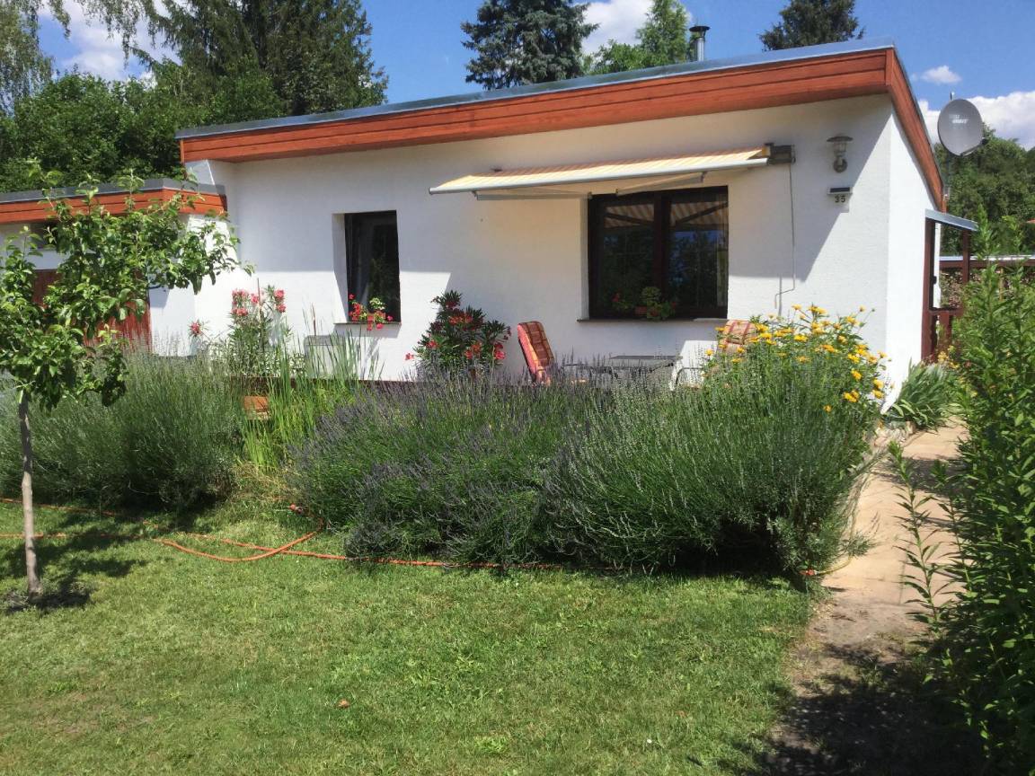 68 M² Ferienhaus ∙ 2 Schlafzimmer ∙ 4 Gäste - Rangsdorf