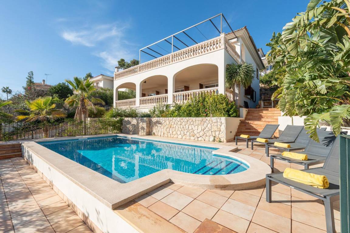 300 M² Villa ∙ 4 Schlafzimmer ∙ 8 Gäste - Palma